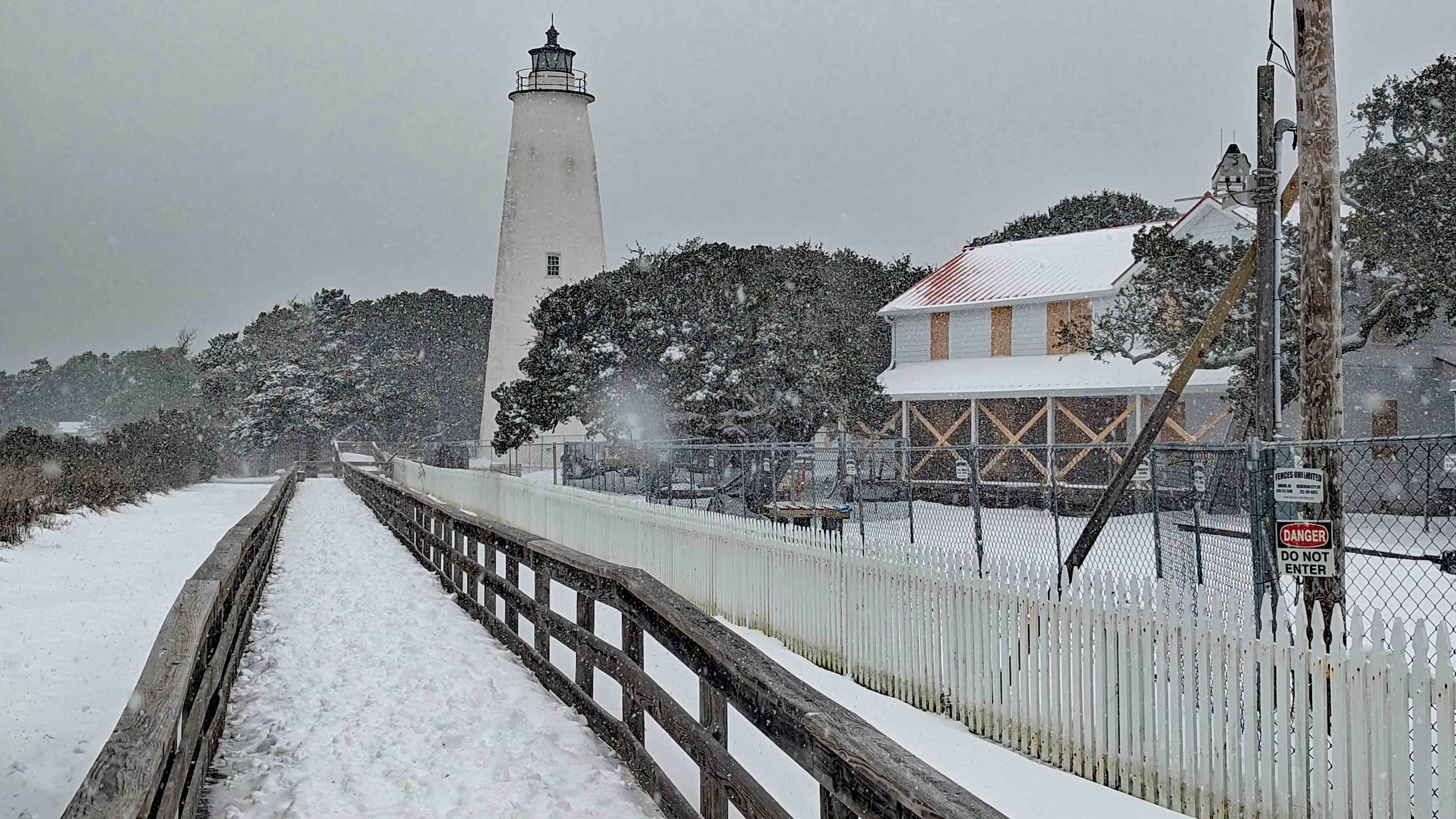 Lighthouse snow pv PXL_20250122_ | Ocracoke Observer